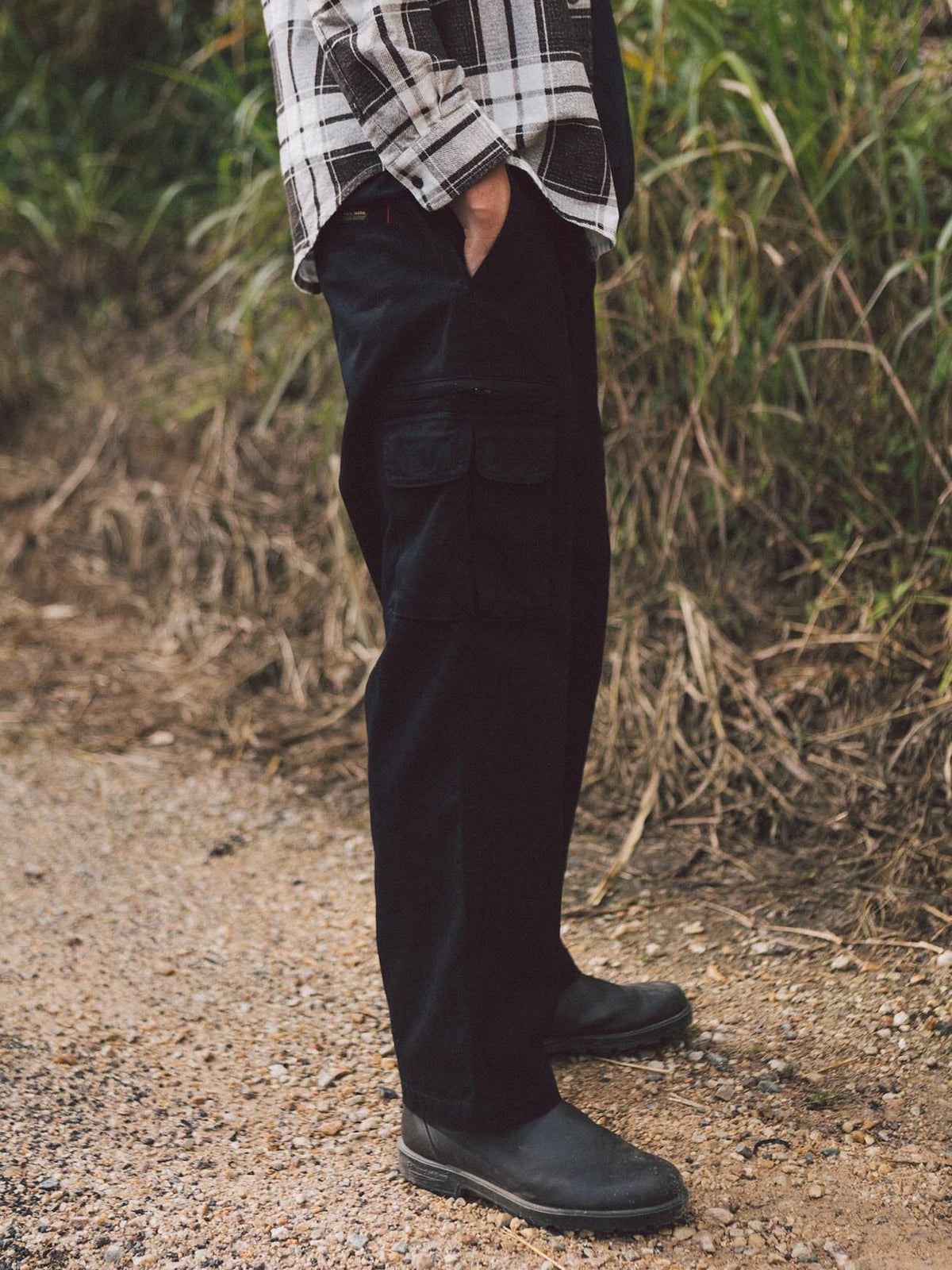 Hard Yakka X Thrills Big Slacker Cargo Pant - Black | Thrills Co ...