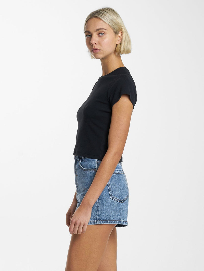 Minimal Thrills Mini Tee - Black – THRILLS CO